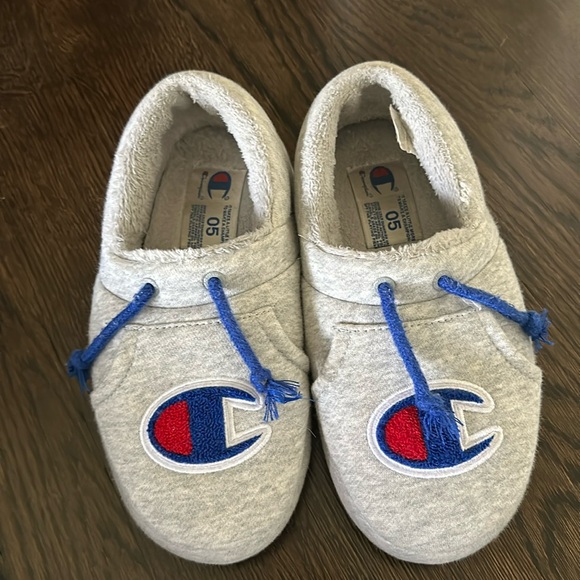 Champion | Shoes | Champion Boys Slippers | Poshmark